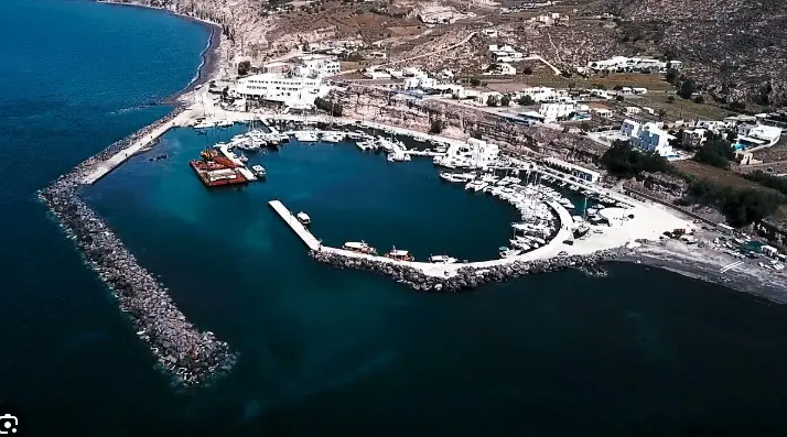 Μαρίνα Βλυχάδας Σαντορίνης… ώρα μηδέν! - Agorapress.gr Σαντορίνη Ενημέρωση